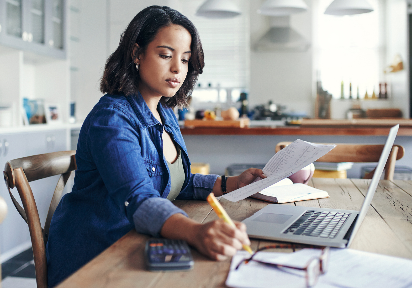 How To Budget And Save On A Fluctuating Income